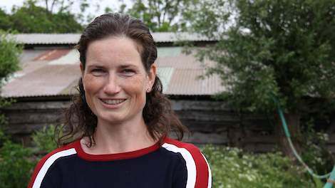 Boerin Agnes op boerinnenevenement over neventakken agrarisch bedrijf ...